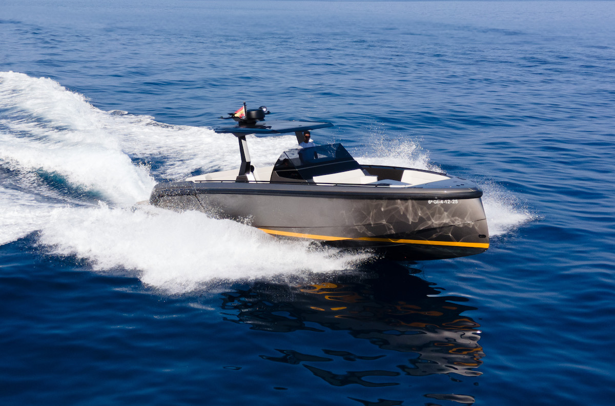 Vanquish VQ40 - EasyBoats Mallorca